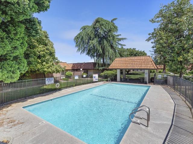 Monte Vista Apartments 2 Bedroom Apartment for Rent at 3140 Peach Ave, Clovis, CA 93612