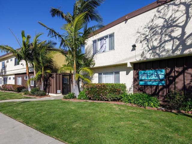 Monte Carlo 1 Bedroom Apartment for Rent at 11916 Eucalyptus Ave, Hawthorne, CA 90250 North Hawthorne