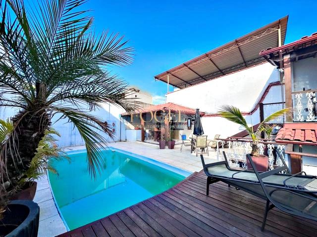 Monte Castelo/Juiz de Fora Casa com 4/4 Suíte com Closet, Piscina e Área Gourmet