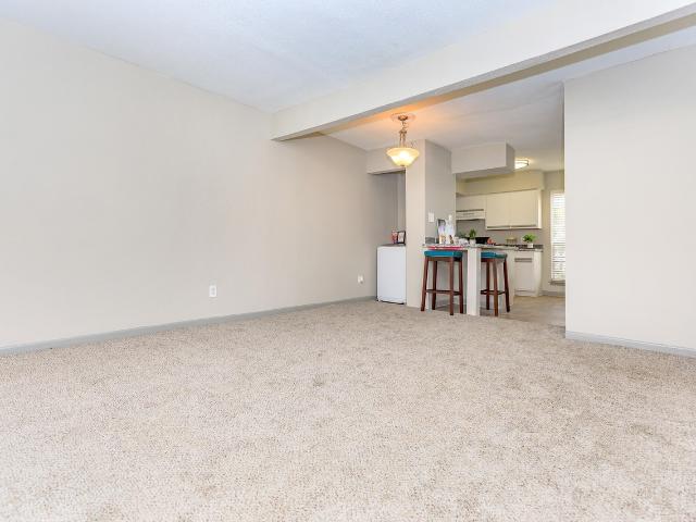 Montebello Gardens 1 Bedroom Apartment for Rent at 6041 Winsome Ln, Houston, TX 77057 Woodlake Briar Meadow