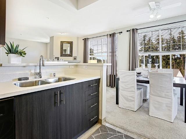 Montebello 2 Bedroom Apartment for Rent at 12000 131st Ln Ne, Kirkland, WA 98034 North Rose Hill