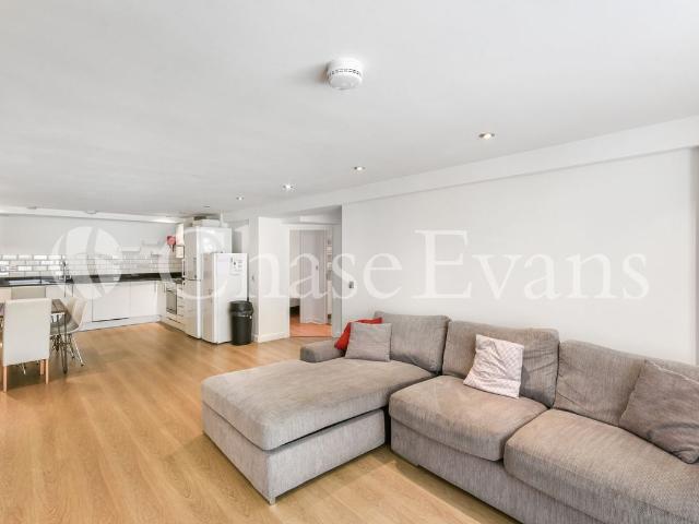 Montego Court, 48 Myrdle Street, Whitechapel, London E1, 4 bed detached house to rent, £5,200 pcm | PrimeLocation