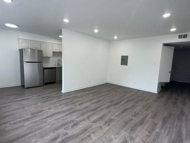 monterey 2 Bedroom Apartment for Rent at 675 Monterey Blvd, San Francisco, CA 94127 West of Twin Peaks