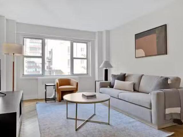 Monterey at Park, 30 Park Ave, Murray Hill 1 Bedroom 1 Bath