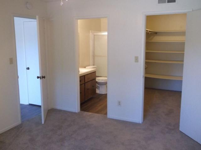 Monterey Pines 1 Bedroom Apartment for Rent at 445 W Bullard Ave, Fresno, CA 93704