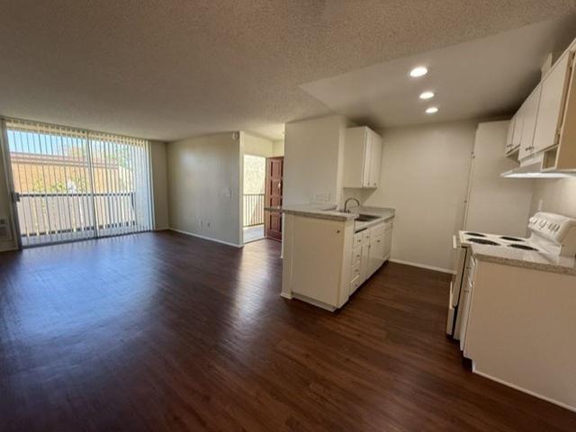 Monterey Pines 2 Bedroom Apartment for Rent at 15513 Williams St, Tustin, CA 92780 Tustin