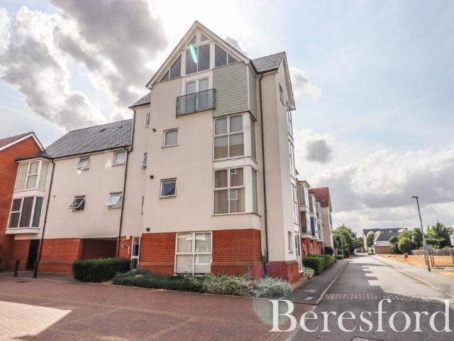 Montfort Drive, CM2 2 bed apartment to rent £1,450 pcm £335 pw