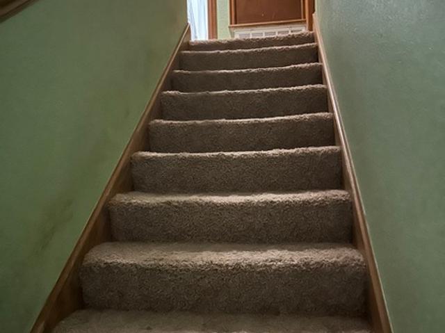 Month to month room rental