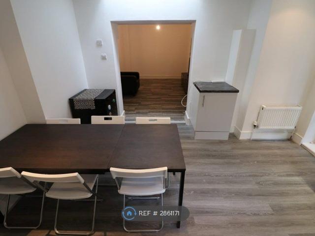 Monthope Road, Brick Lane, Liverpool Street E1, 6 bed maisonette to rent, £6,000 pcm | PrimeLocation