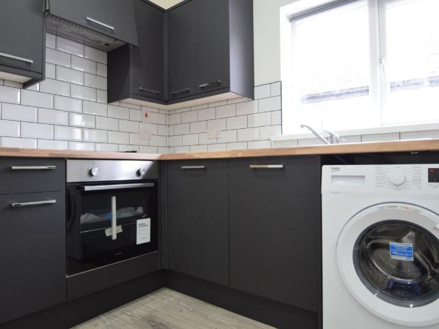 Monthermer Road, Cathays CF24, 2 bed flat to rent, £1,250 pcm | PrimeLocation