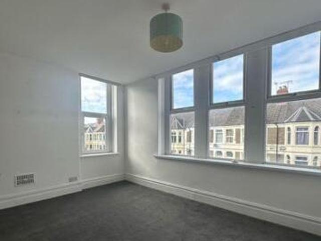 Monthermer Road, Cardiff, 3 Bedroom Flat