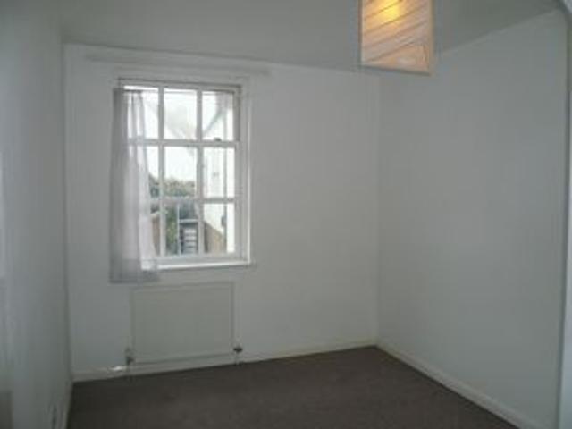 Monthly Rental Of £900