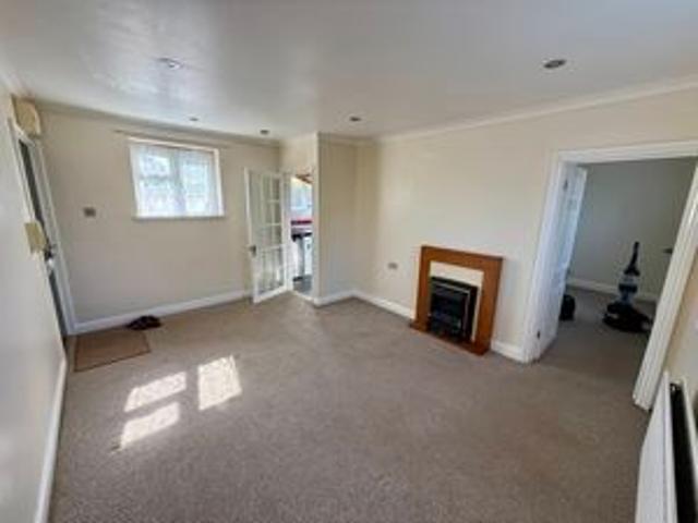 Monthly Rental Of £950 pcm excluding all services and council tax