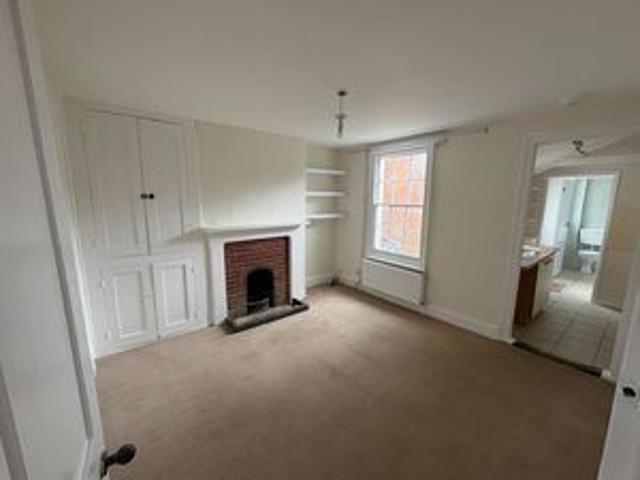 Monthly Rental Of £1,400