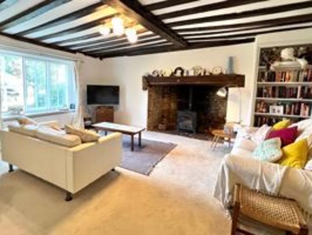 Monthly Rental Of £2,500