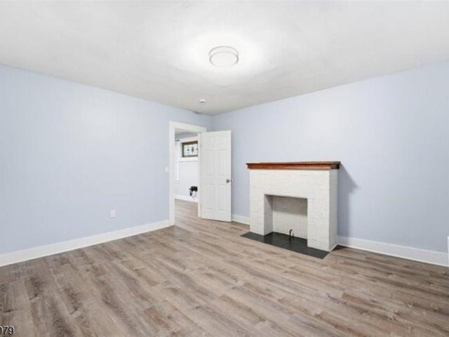 Monticello Ave, Newark, Home For Sale