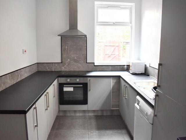Monton Street, Rusholme, Manchester 4 bed terraced house to rent £2,080 pcm £480 pw