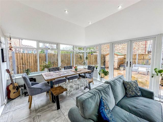 Montondale, Eccles M30, 3 bed detached house to rent, £1,500 pcm | PrimeLocation