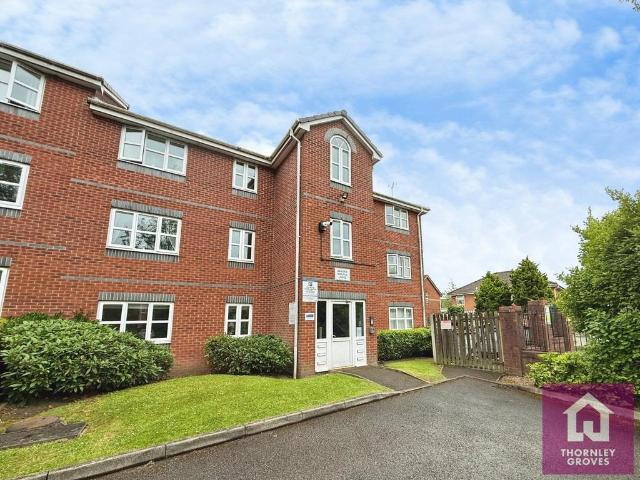 Montonfields Road, Eccles. 2 bed flat to rent £1,050 pcm £242 pw