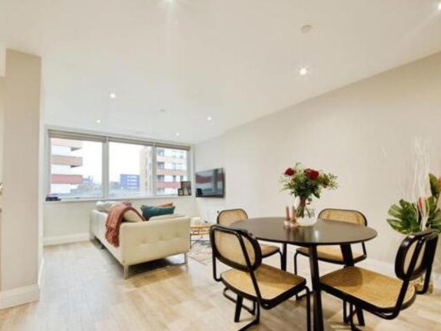 Montmorency Gardens, London, 1 Bedroom Flat