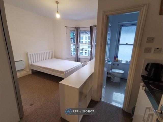 Montpelier, Bristol BS6, Room to rent, £900 pcm | PrimeLocation