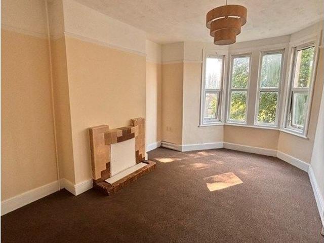 Montpelier, Bristol BS6, 4 bed flat to rent, £2,100 pcm | PrimeLocation
