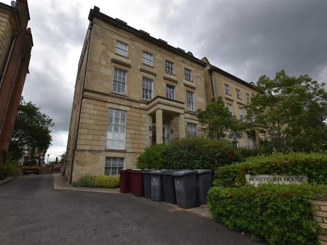Montpelier House, Kings Road RG1, 2 bed flat to rent, £1,750 pcm | PrimeLocation
