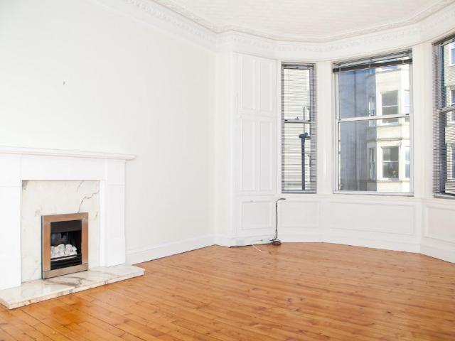 Montpelier Park, Bruntsfield. 2 bed flat to rent £1,490 pcm £344 pw