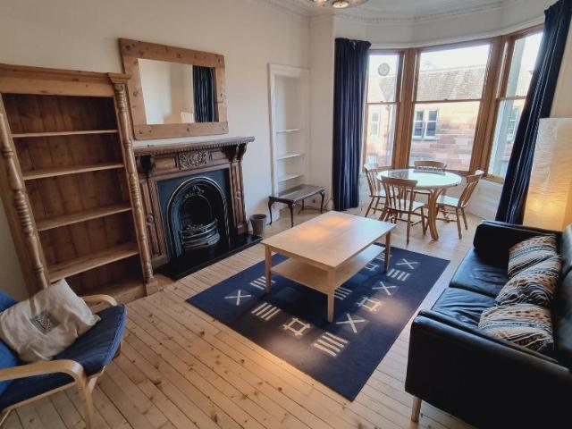 Montpelier Park, Bruntsfield. 2 bed flat to rent £1,550 pcm £358 pw