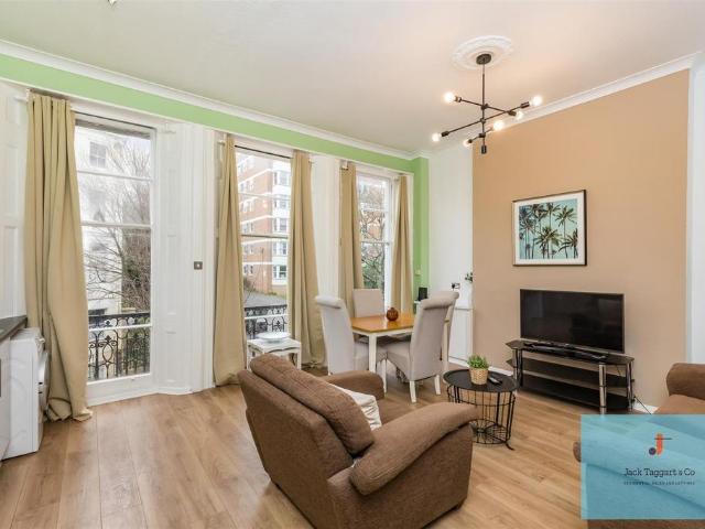 Montpelier Road, Brighton 2 bed flat to rent £1,550 pcm £358 pw
