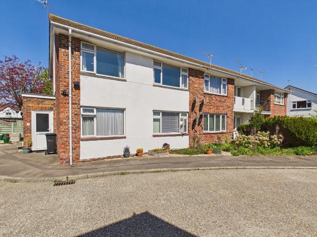Montpelier Road, East Preston BN16, 1 bed flat to rent, £1,200 pcm | PrimeLocation