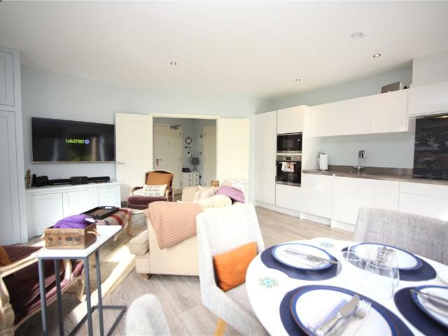 Montpellier Terrace, Cheltenham, Gloucestershire GL50, 1 bed flat to rent, £1,300 pcm | PrimeLocation