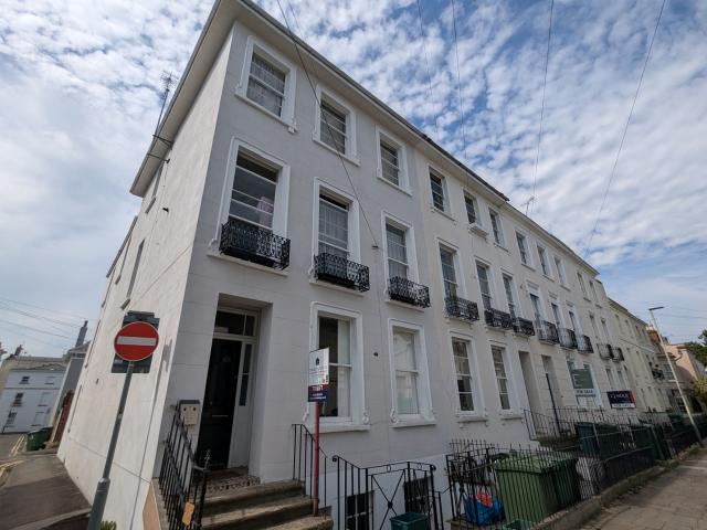 Montpellier Villas, Cheltenham