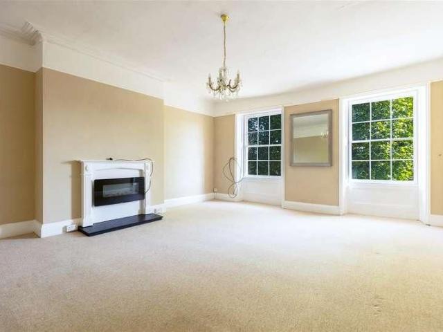 Montpellier, Cheltenham, GL50
