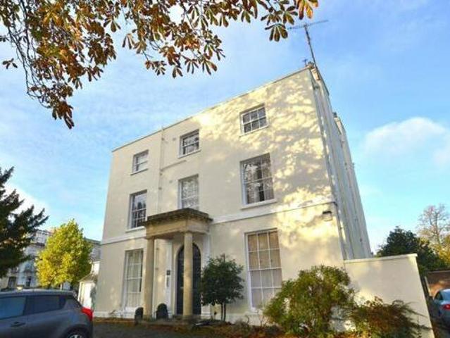 Montpellier Parade, Montpellier, 2 Bedroom Apartment