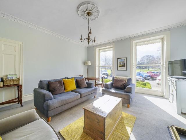 Montpellier Spa Road, Cheltenham GL50, 1 bed flat to rent, £1,200 pcm | PrimeLocation