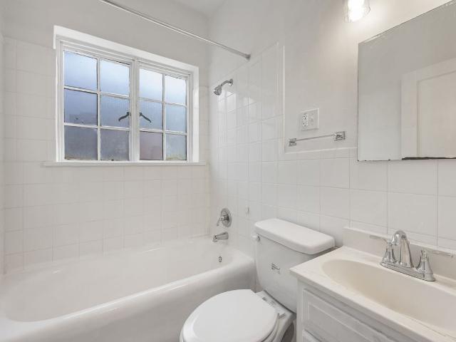 Montrose and Montclair Studio Apartment for Rent at 1226 29th St S, Birmingham, AL 35205 Highland Park