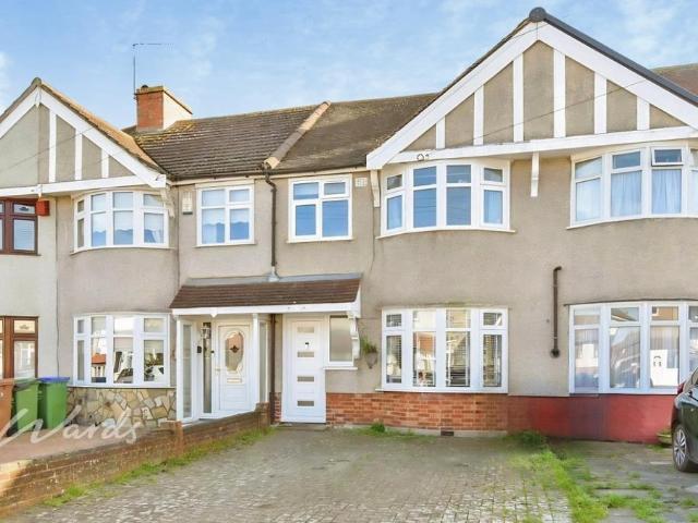Montrose Avenue Welling DA16 3 bed terraced house to rent £2,050 pcm £473 pw
