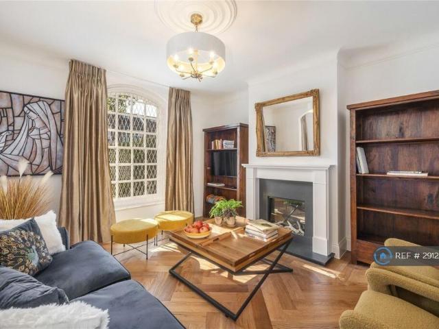 Montrose Court, London, NW11 3 bed flat to rent £4,000 pcm £923 pw