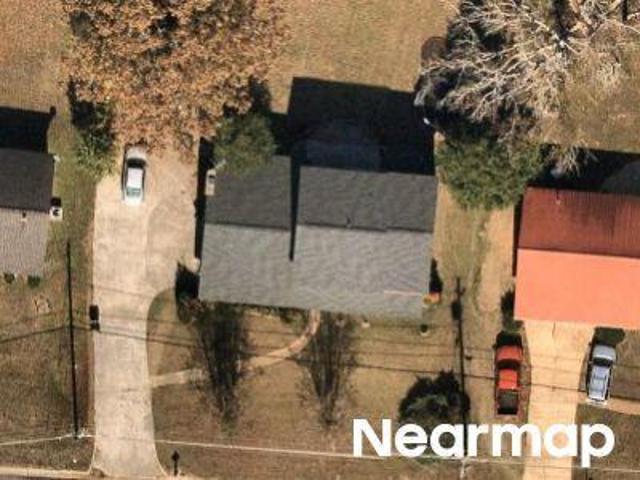 Montrose Dr