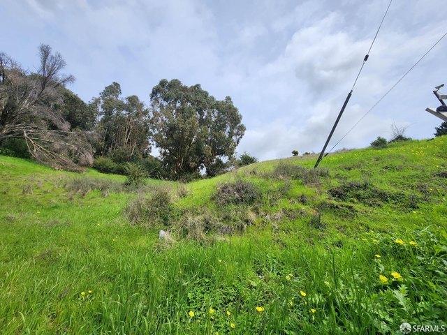 Montrose Dr, San Leandro, CA 94577