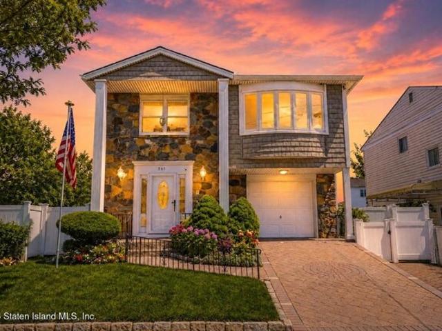 Montreal Ave, Staten Island, Home For Sale