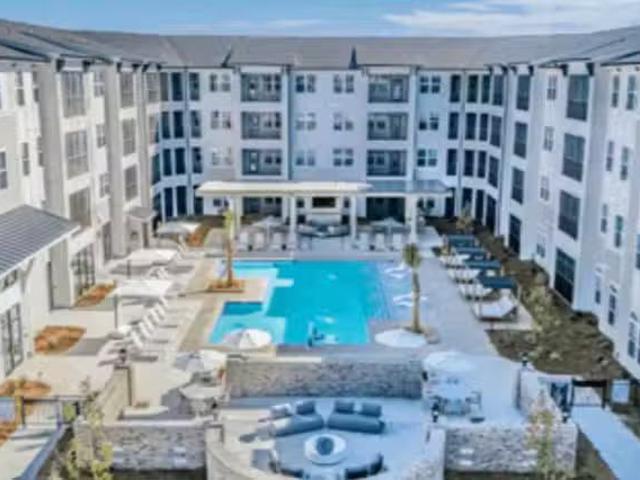 Monument at Pooler, 2200 Pooler Parkway, Pooler 1 Bedroom.