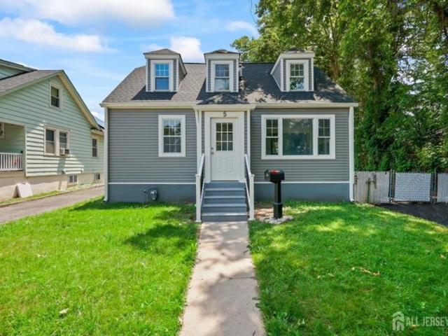 Monument Ave, Hamilton, Home For Sale