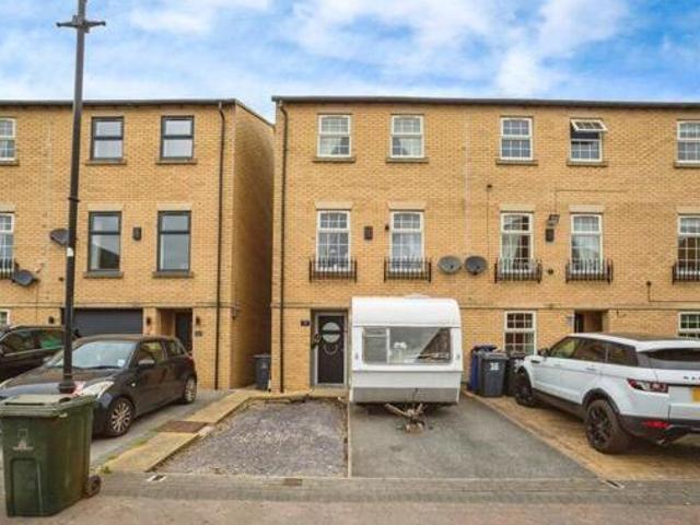 Monument Drive, Brierley, 3 Bedroom Semi detached