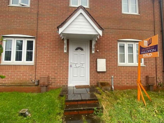 Mona Road, Chadderton, Oldham 3 bed terraced house to rent £1,195 pcm £276 pw