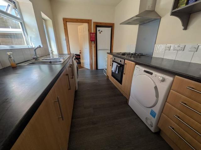Mona Street, Beeston NG9, 4 bed terraced house to rent, £400 pcm | PrimeLocation