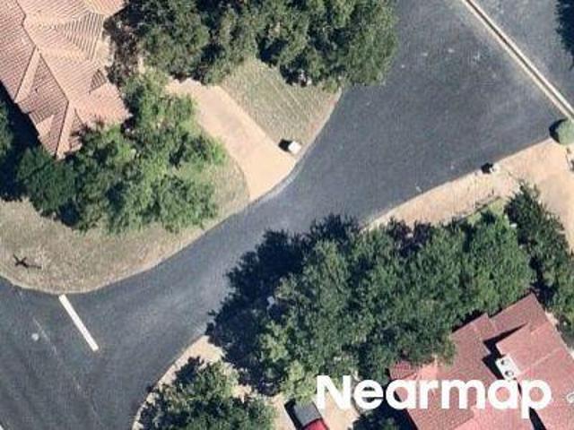 Monarch Oaks Ln