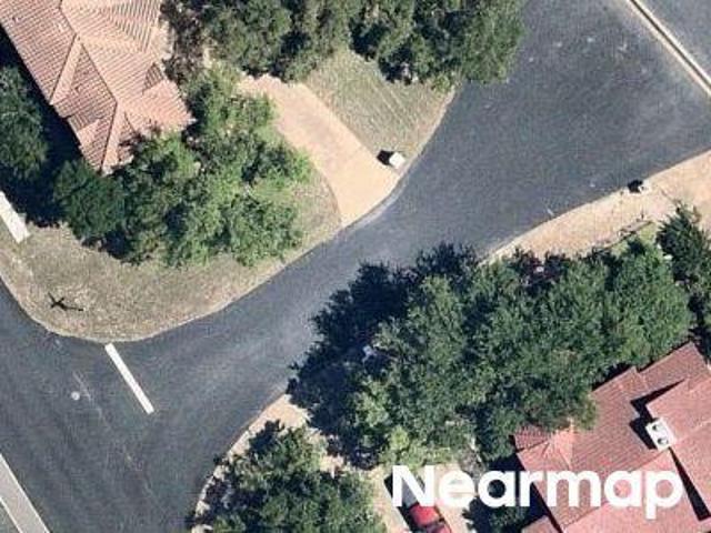 Monarch Oaks Ln