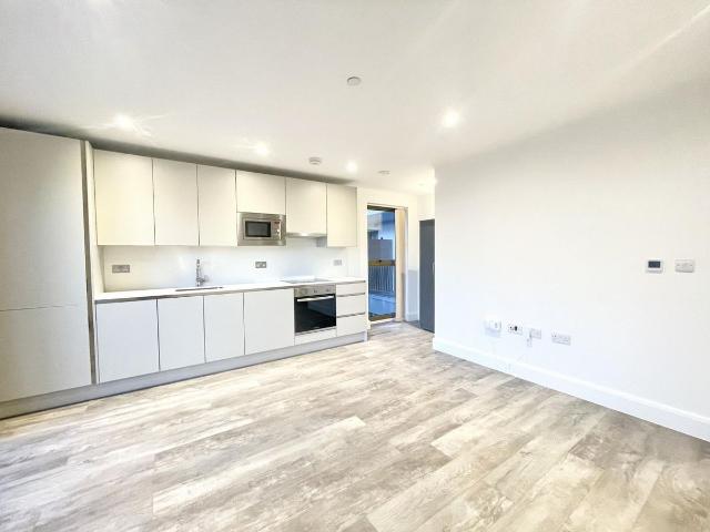 Monarch Apartments, High Road, Willesden NW10, 1 bed flat to rent, £1,902 pcm | PrimeLocation